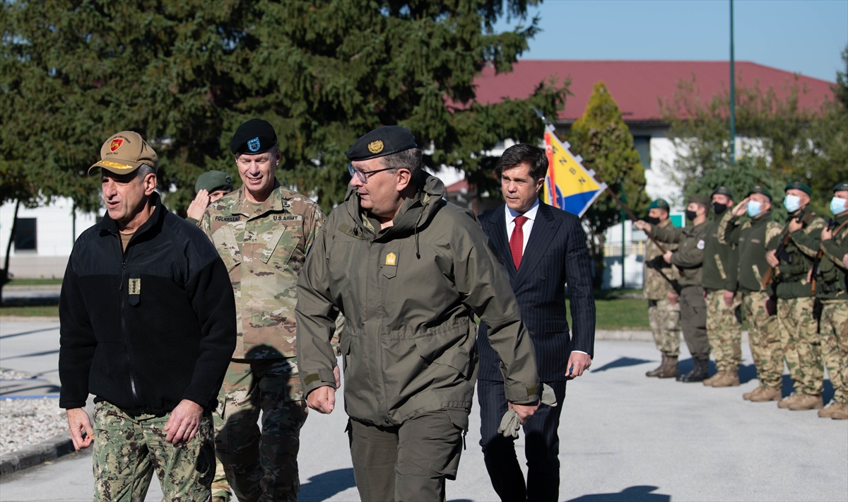 Komandant NATO snaga u Napulju posjetio Kamp Butmir