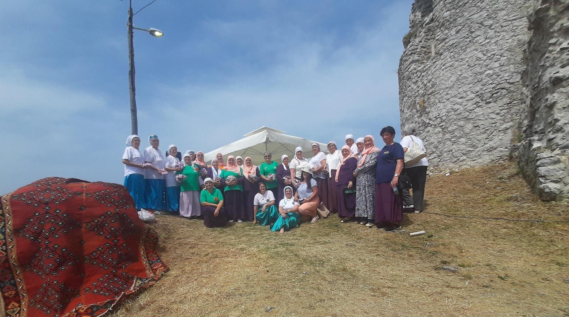 “Porodični magazin” uz zlatne ruke članica Udruženja žena za održivi ...