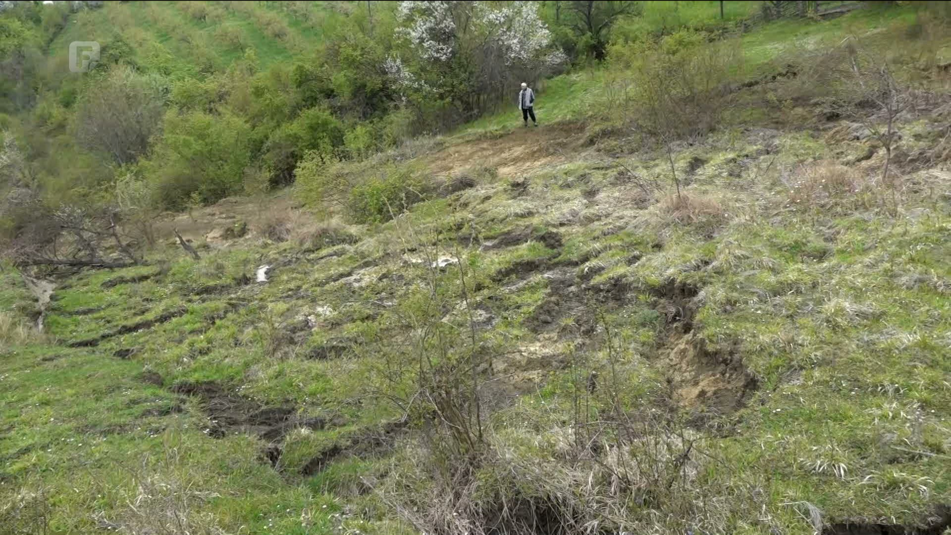Obilne padavine pokrenule klizišta u Koraju, mještani strahuju od kiša