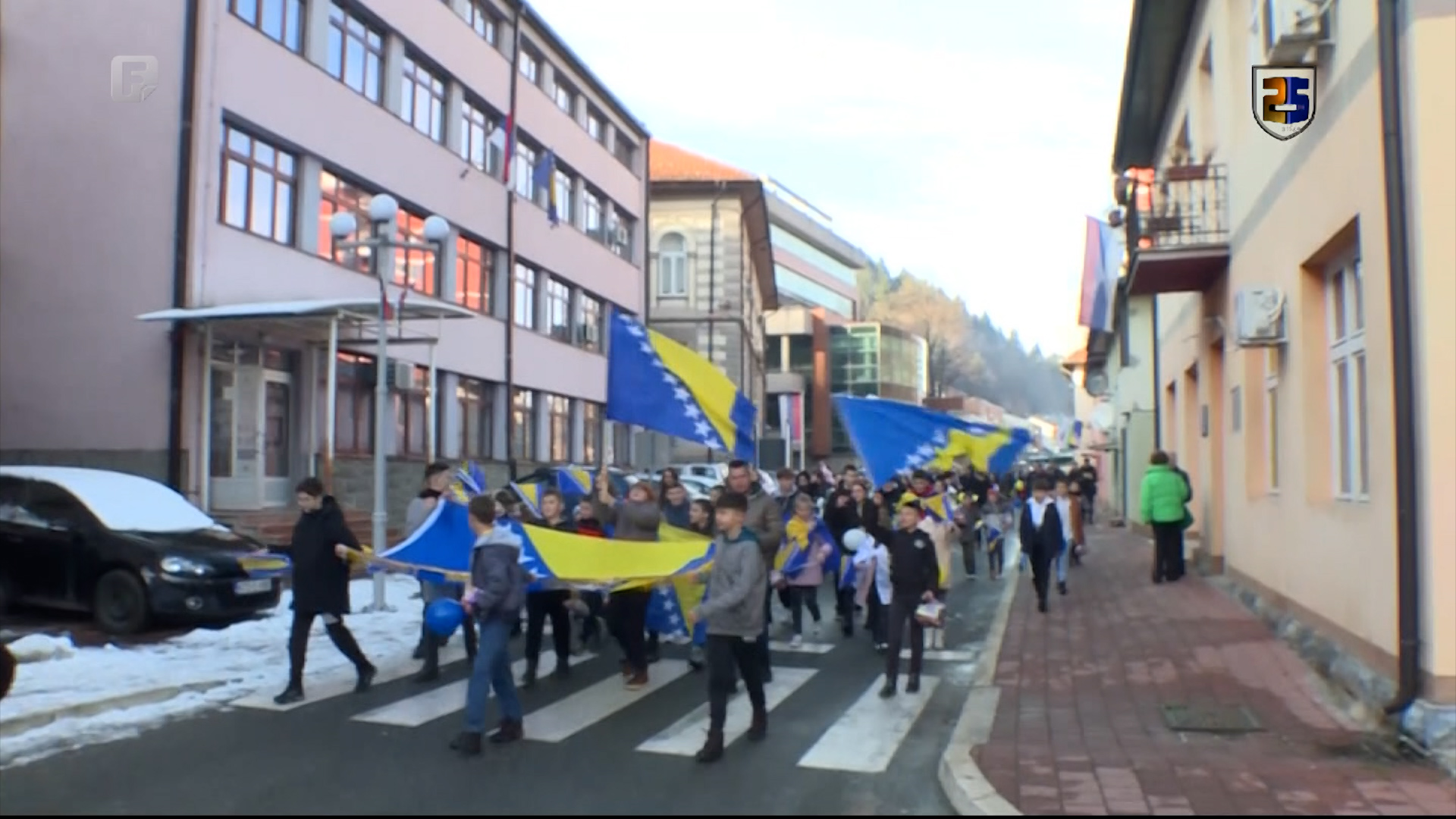 Defile djece u Srebrenici je tradicija za Dan državnosti BiH ...