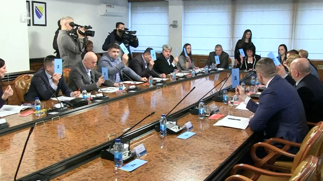 Vijeće naroda RS nije postiglo saglasnost o Zakonu o nepokretnoj imovini