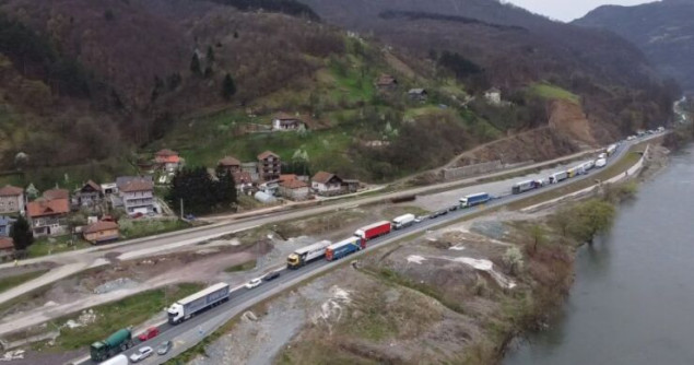 Na magistralnom putu M-17 u Zenici duge kolone vozila