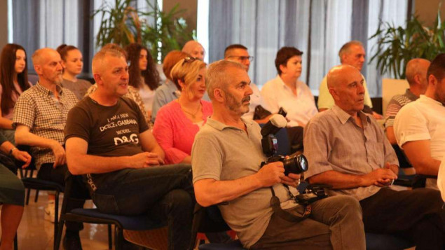 U Bugojnu održana tribina o prostorima intime u bosanskoj kulturi islama U Bugojnu održana tribina o prostorima intime u bosanskoj kulturi islama